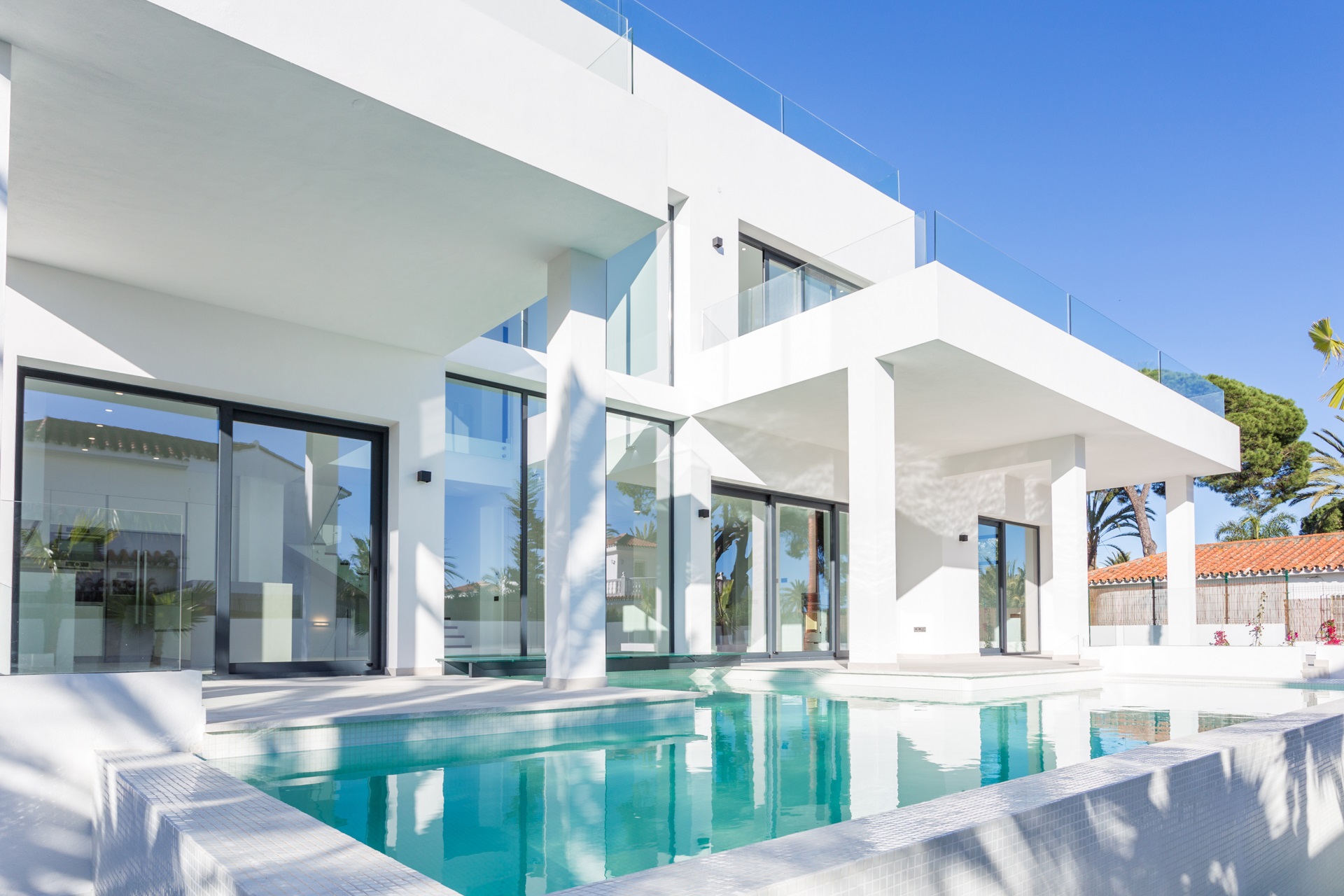 Marbesa and Carib Playa – Marbella by the beach